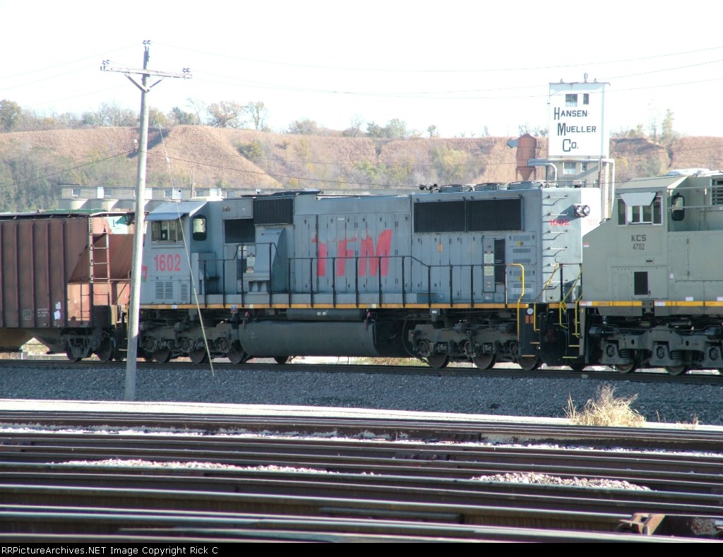 TFM 1602 is #3 On A Unit Grain Train